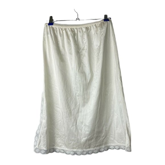 Body Chic | Intimates & Sleepwear | Vintage Body Chic Sz Medium Ivory ...